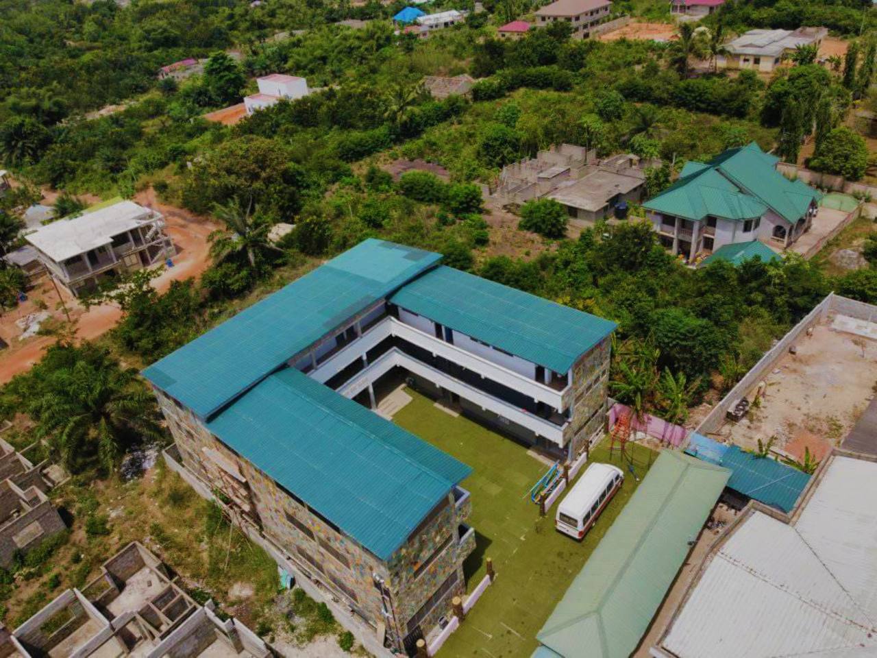 Bliss International School – Learn To Achieve